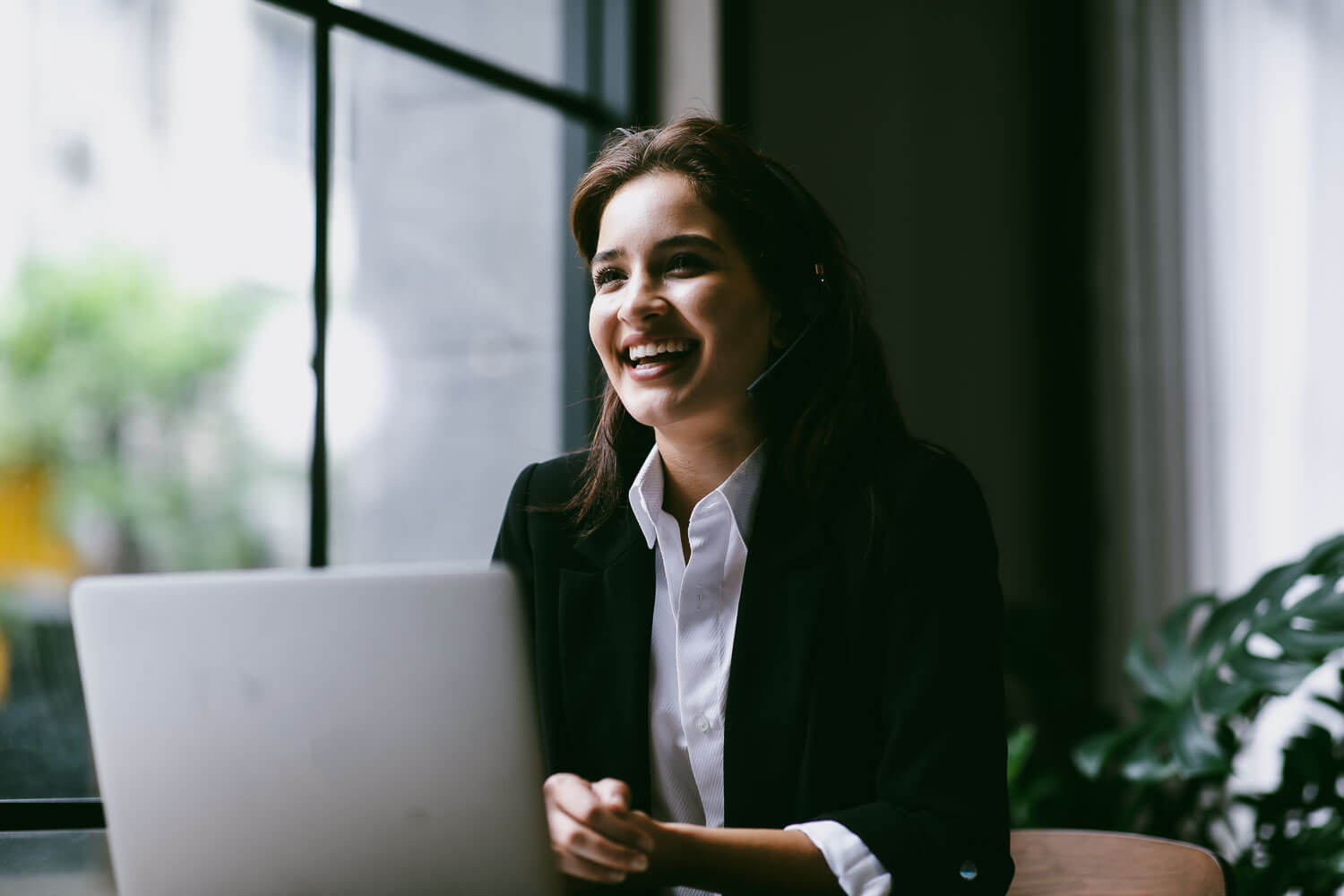 Contact MIDAS Travel - the premium business travel experts